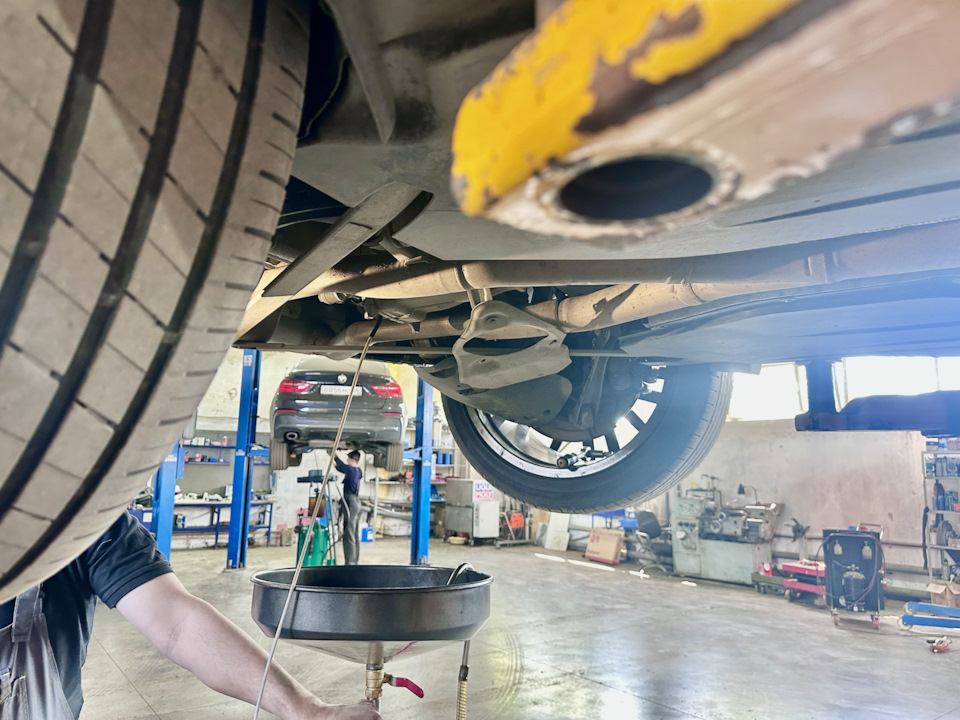 Замена масляного насоса — BMW X5 (G05), 3 л, 2019 года | расходники ...