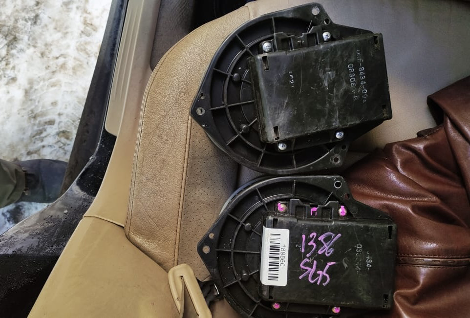 Замена моторчик вентилятора печки и топливного шланга — Subaru Forester ...