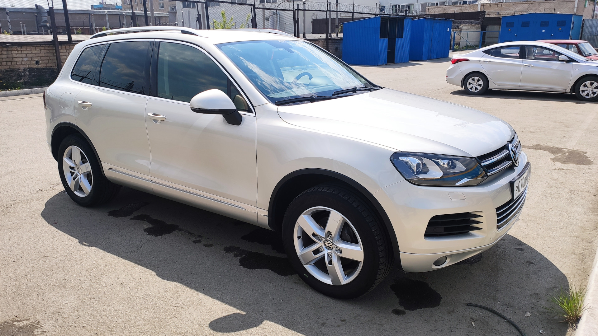 Volkswagen Touareg (2G) 3.6 бензиновый 2012 | R36 Стенс-Пенсия AirRide ...