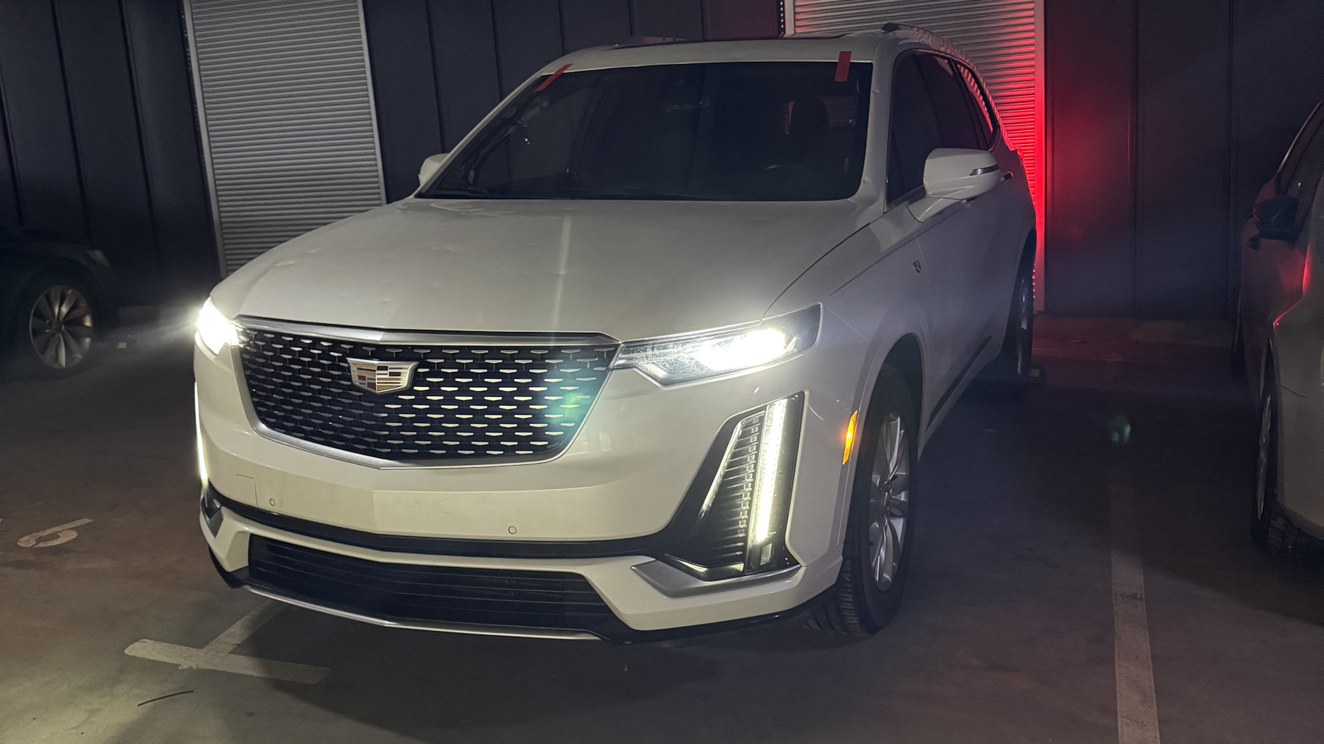 Cadillac XT6 2.0 бензиновый 2021 | на DRIVE2