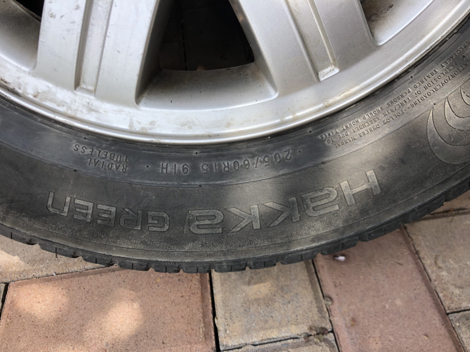 Шины летние Nokian 205/60 R15, литые диски Audi 7Jx15 ET45 5x112 на ...