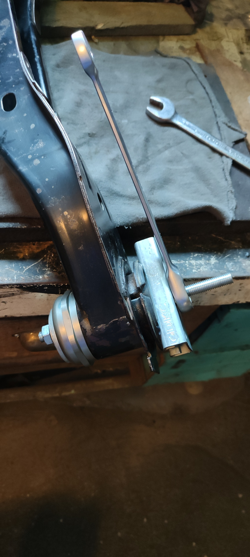 Замена сальника на редукторе. — Toyota Mark II (70), 2 л, 1986 года ...