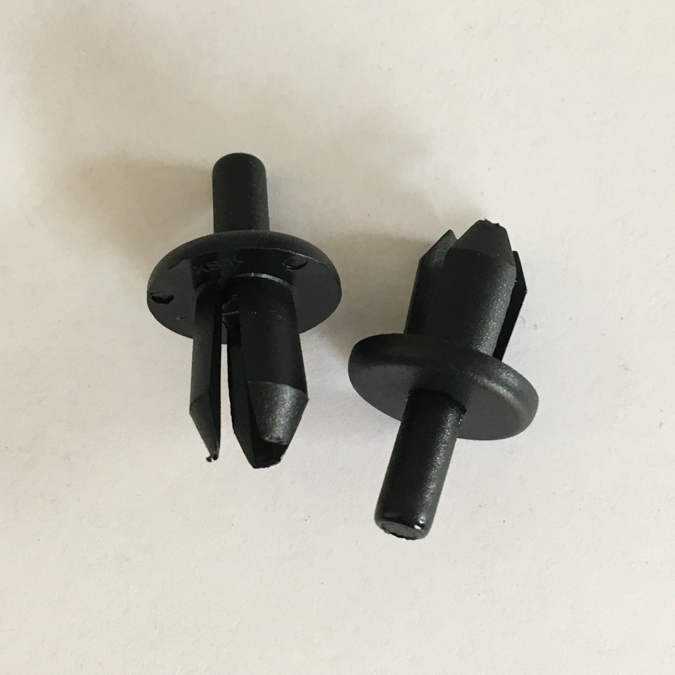 Volvo S40 II. Замена переднего правого крыла… — Volvo S40 (2G), 2,4 л ...