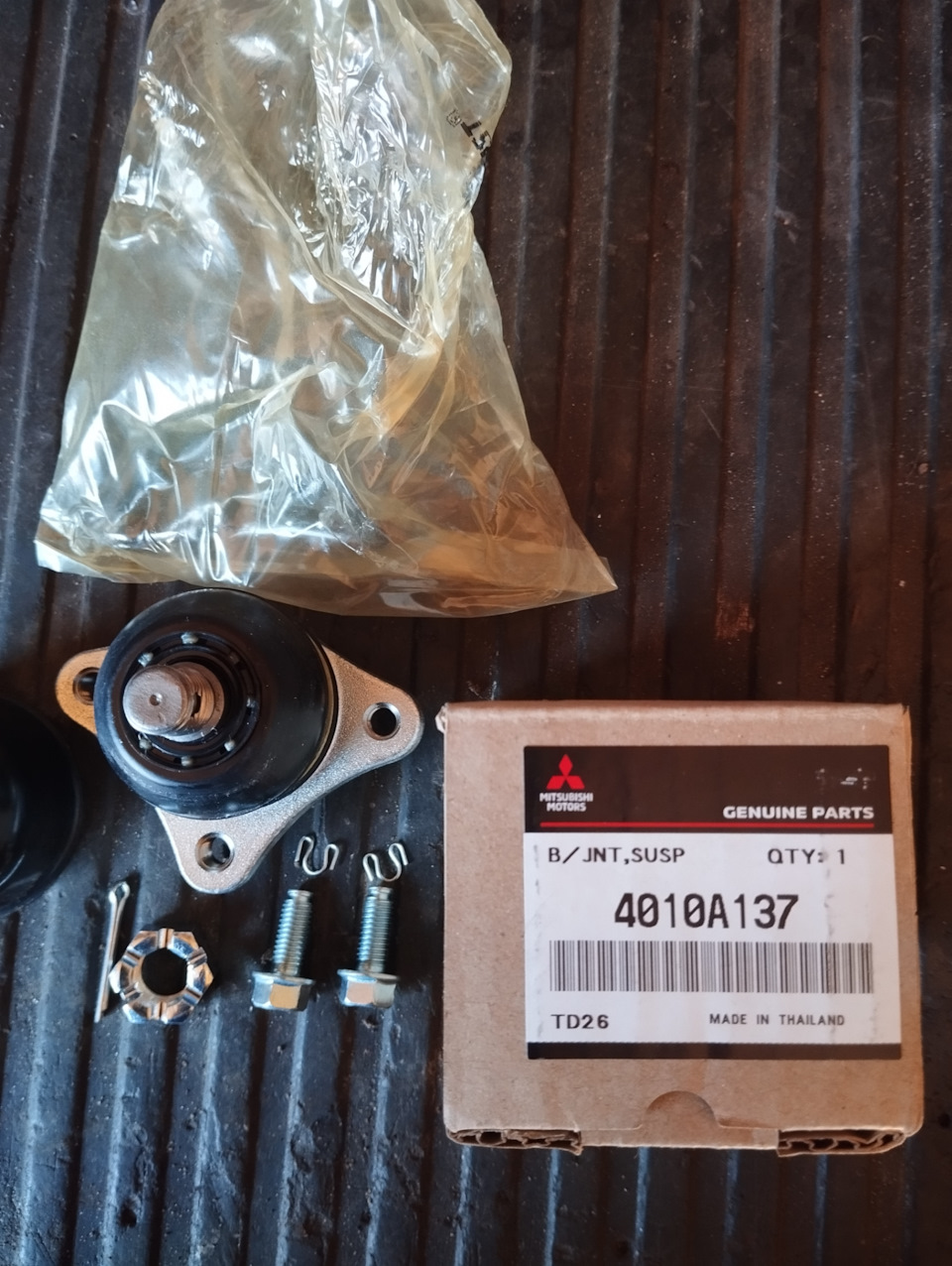 Замена шаровой. — Mitsubishi Pajero Sport (2G), 2,5 л, 2012 года ...