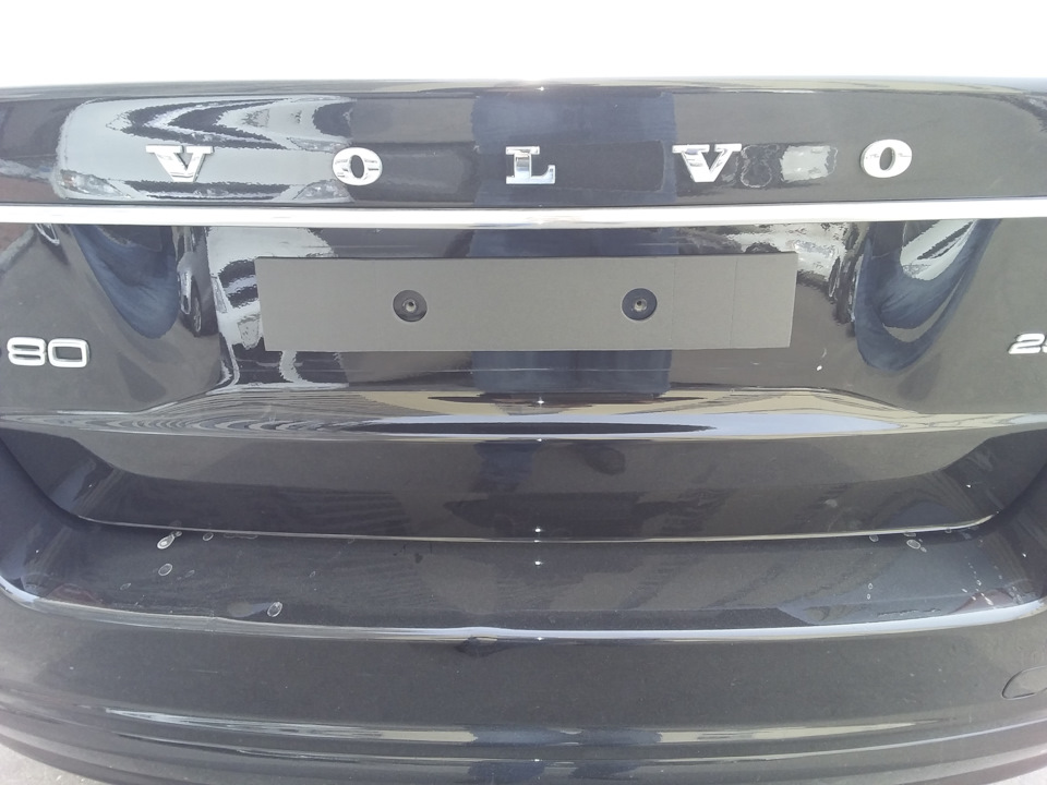 Убираем дребезг номерного знака — Volvo S80 (2G), 2,5 л, 2011 года ...