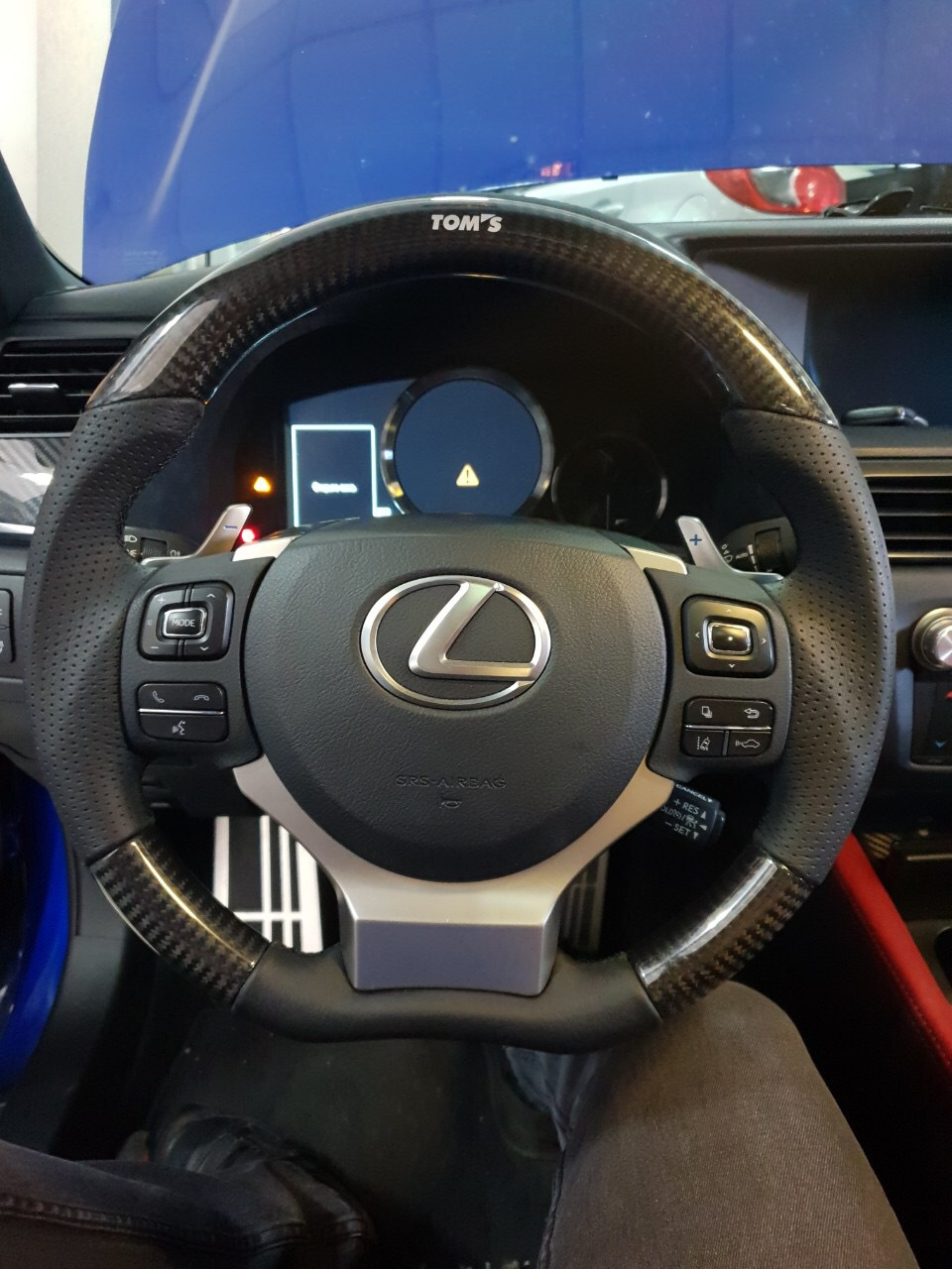 Руль и кнопка запуска Toms — Lexus GS F, 5 л, 2016 года | стайлинг | DRIVE2