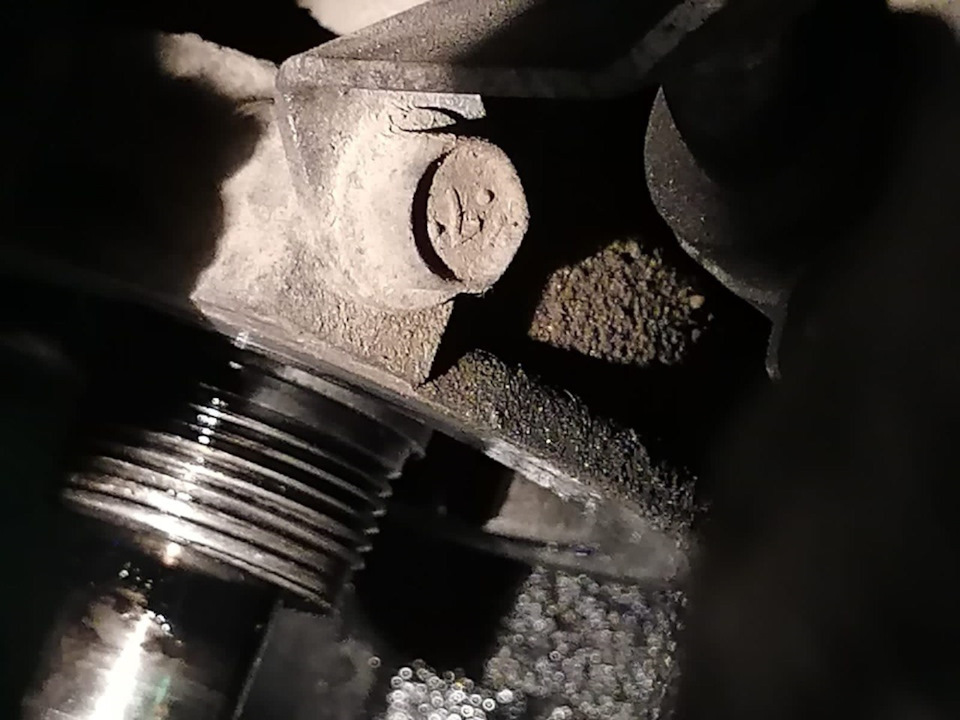 Замена форсунок, замена левого балансирного вала. — Mitsubishi Pajero ...