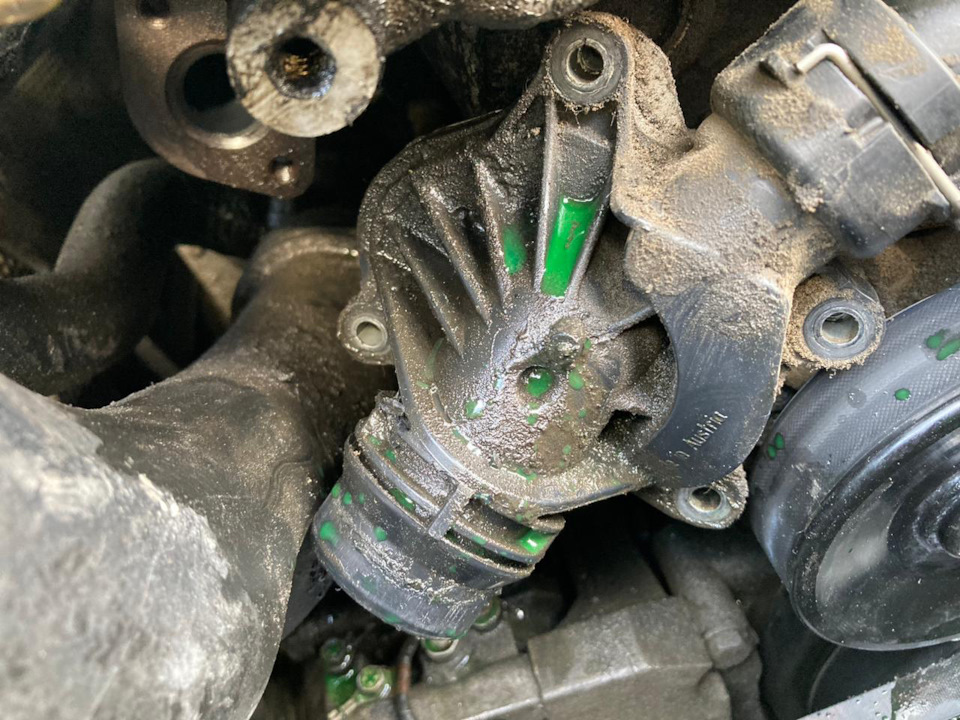 Замена радиатора масляного стакана (теплообменника) + замена термостата ...