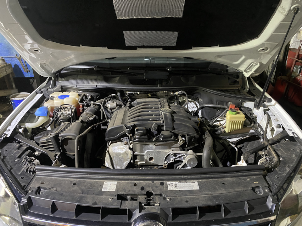 #21 Замена сальников верхней крышки ДВС 3.6 Touareg NF — Volkswagen ...