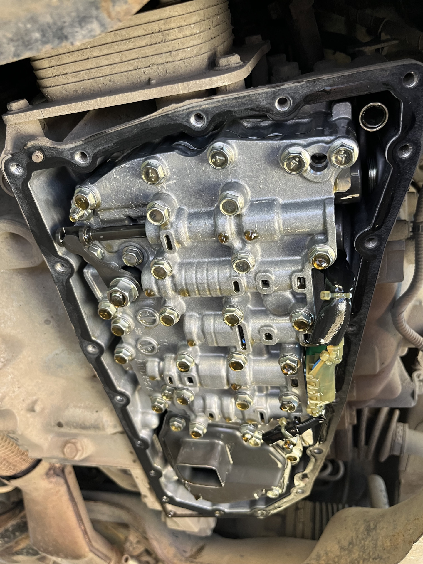 Замена масла в вариаторе — Nissan Teana (L33), 2,5 л, 2014 года ...