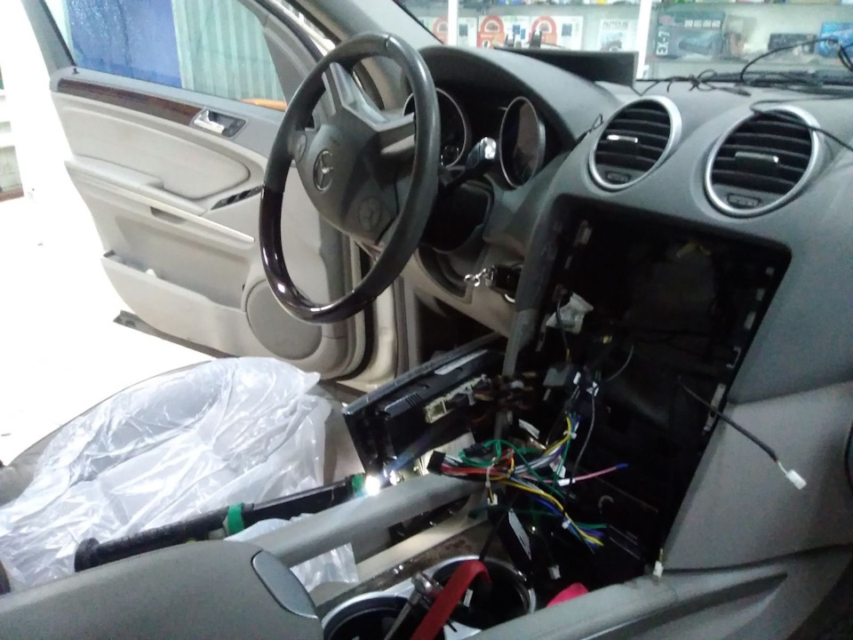 Магнитола — Mercedes-Benz M-Class (W164), 3,5 л, 2011 года | автозвук ...