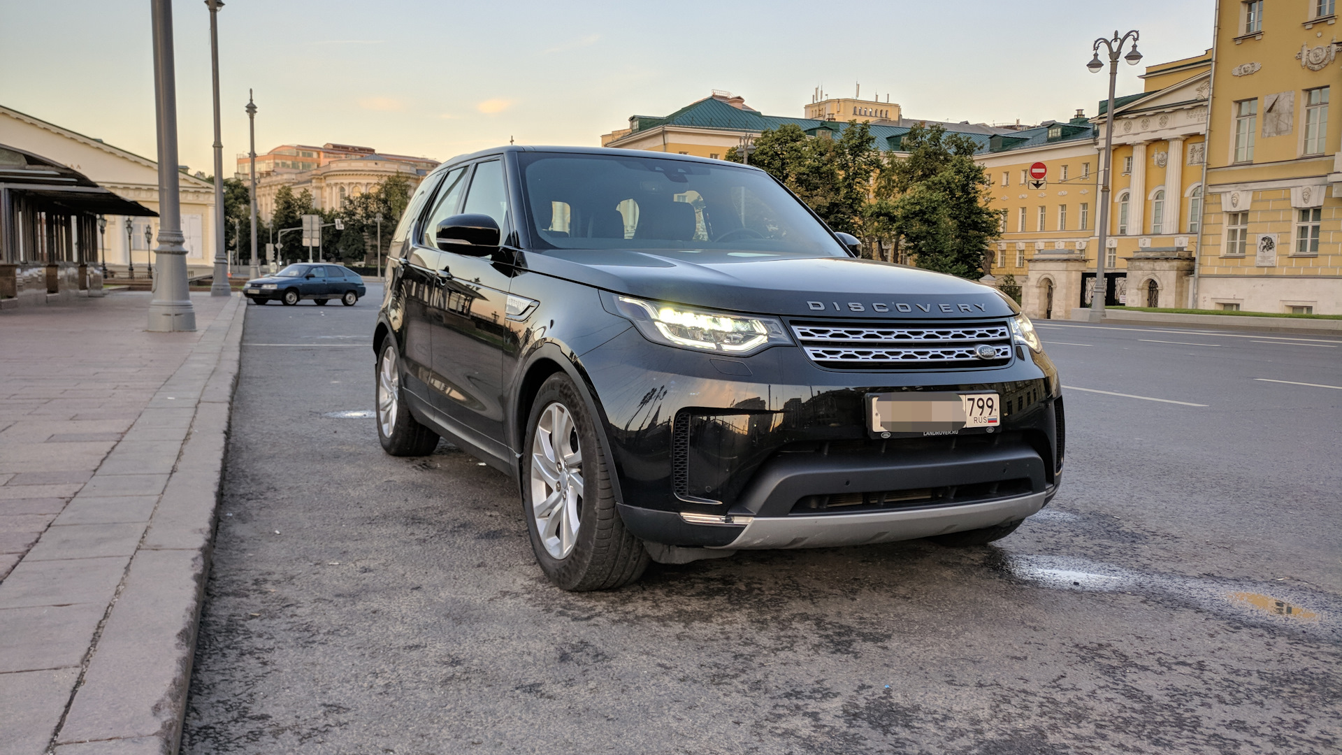 Land Rover Discovery V 3.0 дизельный 2018 | D5 на DRIVE2