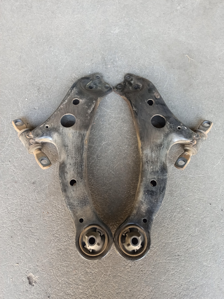 4806833070 Рычаг подвески TOYOTA LEXUS | Запчасти на DRIVE2