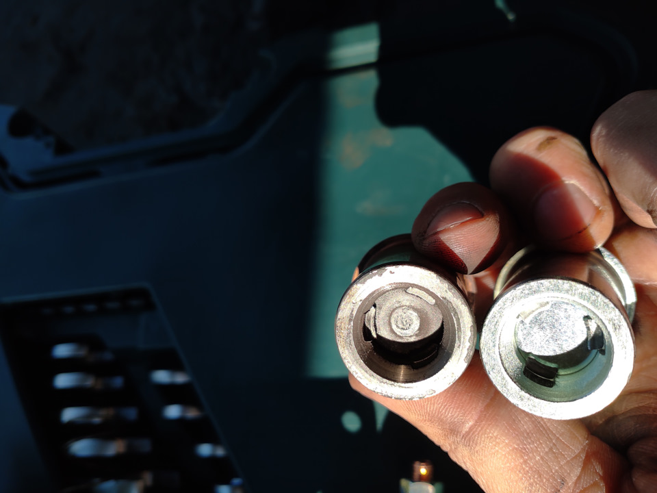 Замена тягового реле стартера. — Mercedes-Benz E-Class (W211), 2,2 л ...