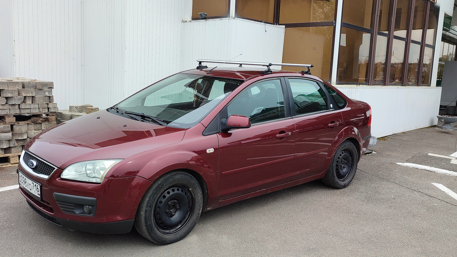 Ford Focus Sedan II 2.0 бензиновый 2005 | Deep Rosso Red на DRIVE2