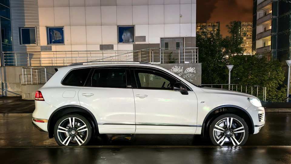 Дрожит изображение на экране RNS-850 — Volkswagen Touareg (2G), 3 л ...