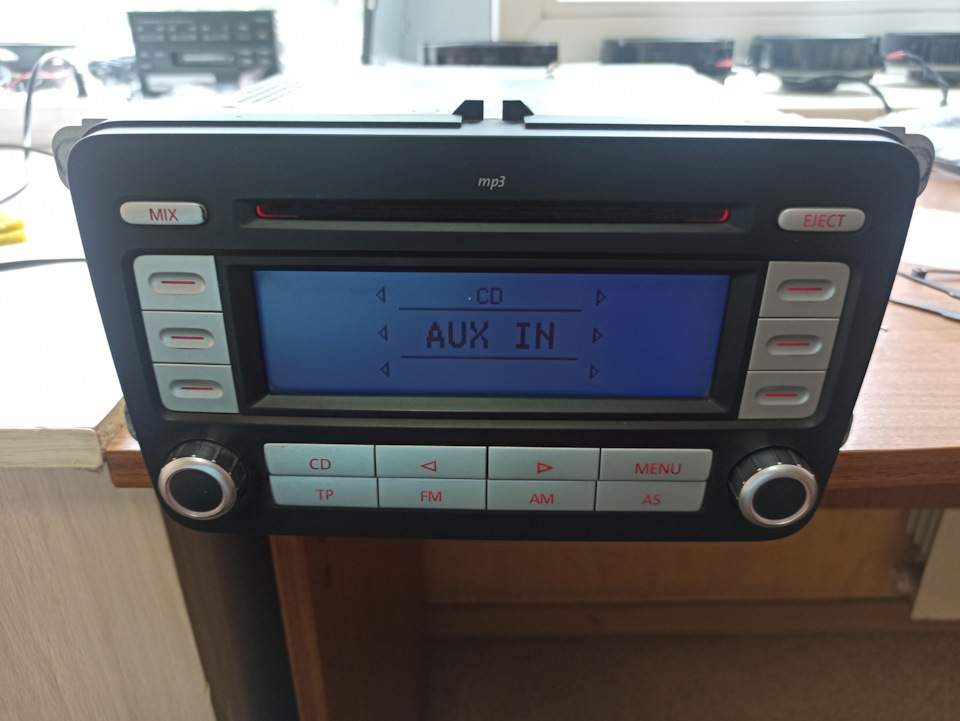 Grundig RCD 300 код и распиновка aux — Volkswagen Polo Sedan, 1,6 л ...