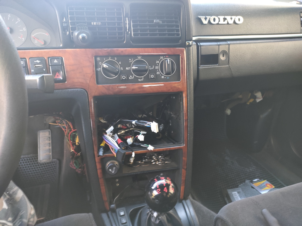 Радиатор печки. Опять накануне зимы сюрприз — Volvo 960, 2,9 л, 1996 ...