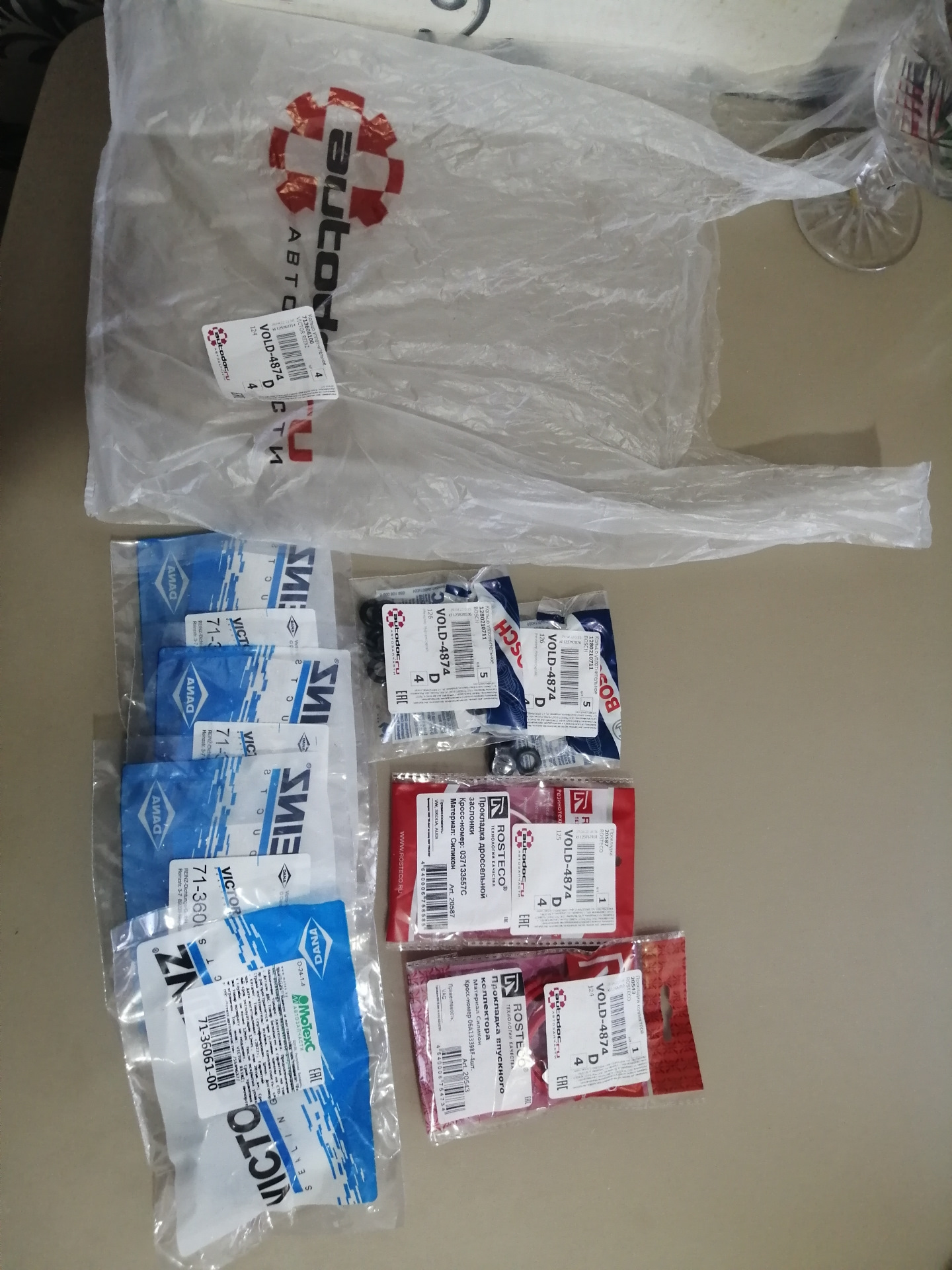 Решил заменить свечи, а там понеслось. — Audi A3 (8P), 1,6 л, 2009 года ...