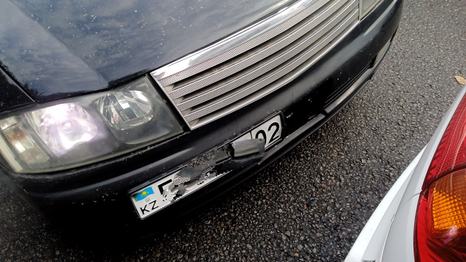 Мелочь, а не приятно — Toyota Caldina (241), 2 л, 2002 года | ДТП | DRIVE2