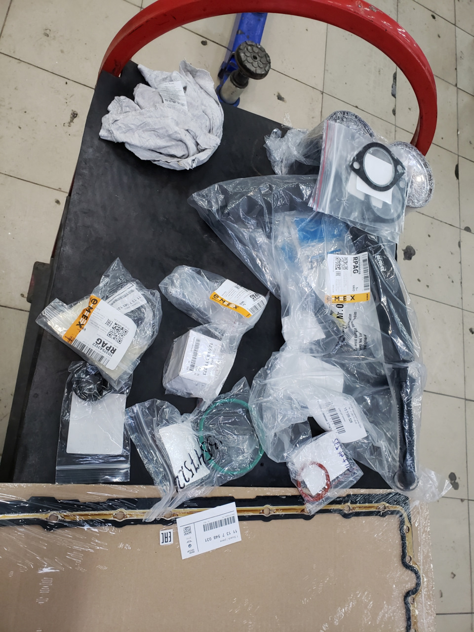 11137548031 Профильная прокладка BMW | Запчасти на DRIVE2