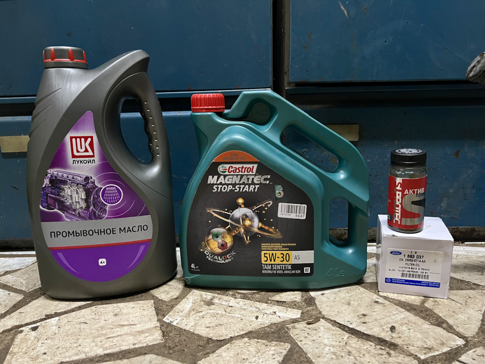 43. ТО #7. Castrol Magnatec 5W-30 A5/B5; — Ford Focus Hatchback III, 1 ...