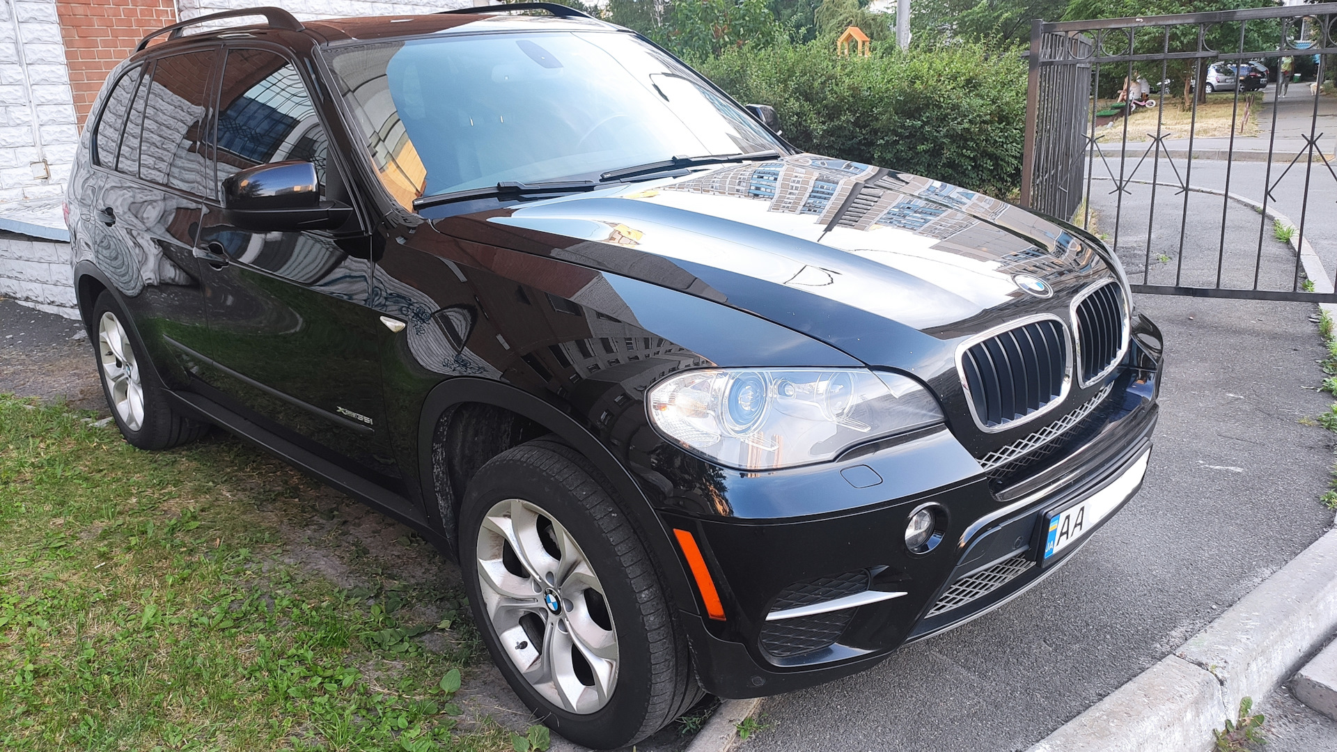 Заменил подножки на молдинги — BMW X5 (E70), 2,9 л, 2013 года | визит на сервис | DRIVE2