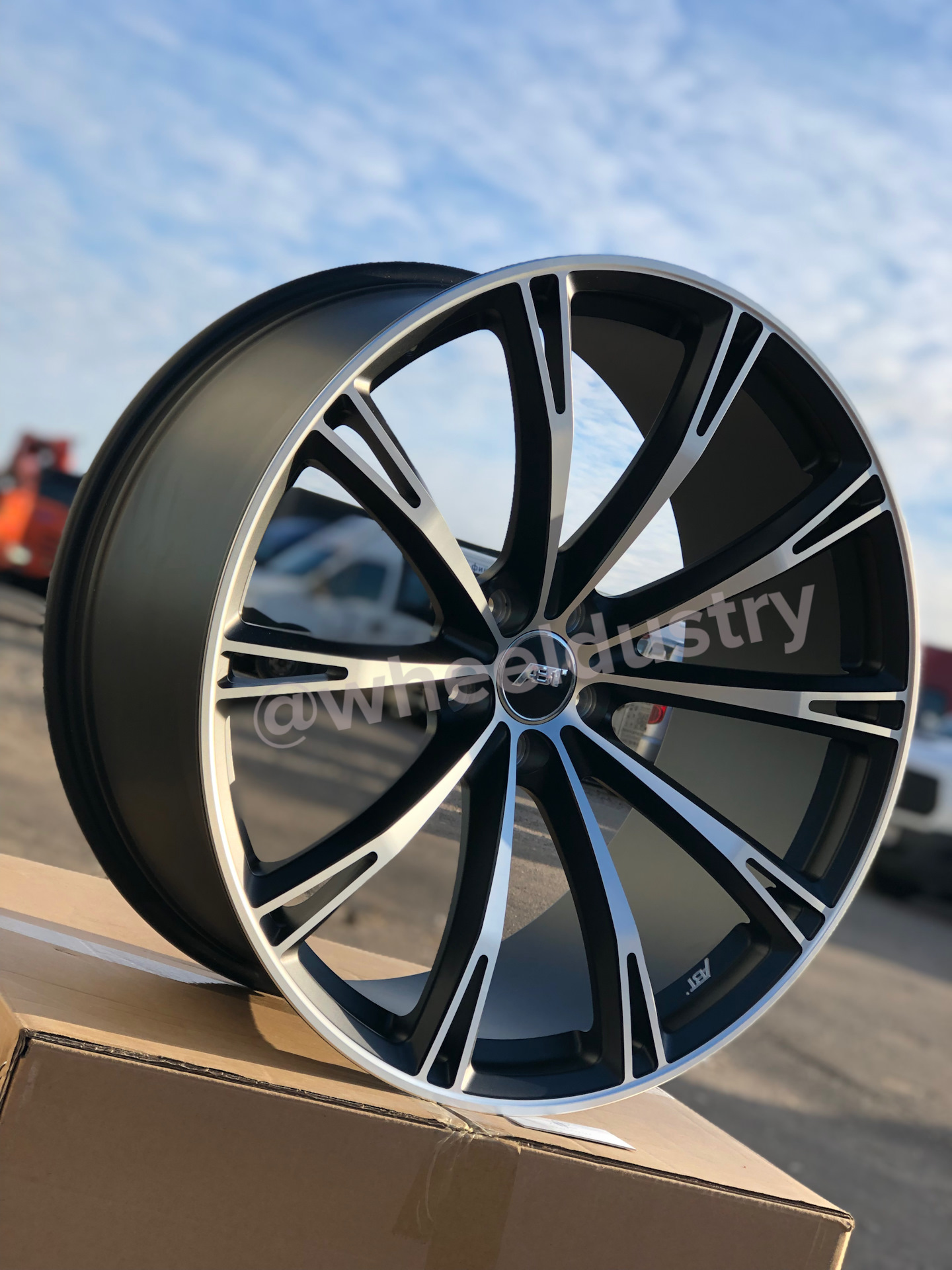 В наличии комплект дисков R22 Для Audi Q7; Q8 — Wheeldustry на DRIVE2