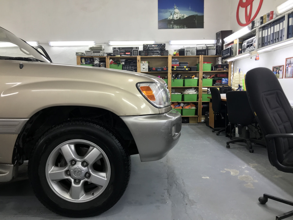 Установка штатной камеры на штатный дисплей. — Toyota Land Cruiser 100 ...