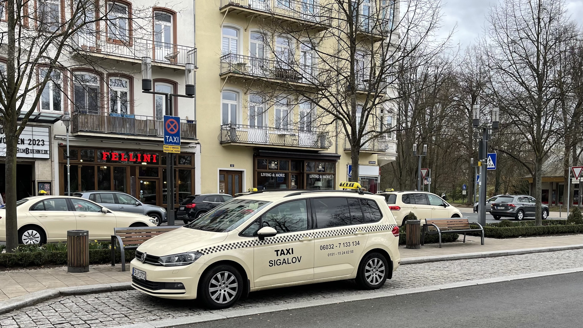 Volkswagen Touran (2G) 2.5 дизельный 2017 | Taxi на DRIVE2