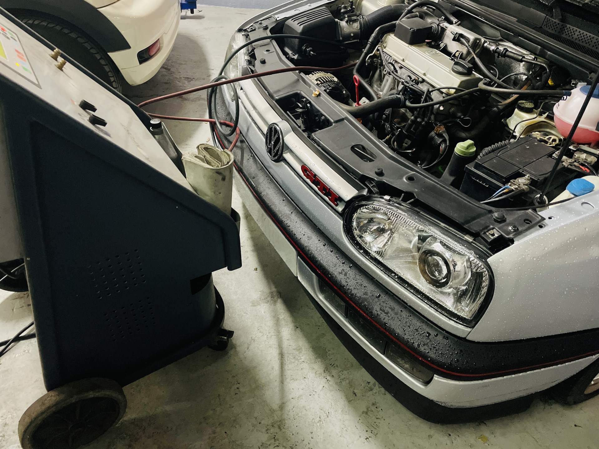 Выкачиваем фреон. — Volkswagen Golf GTI Mk3, 2 л, 1997 года | визит на ...
