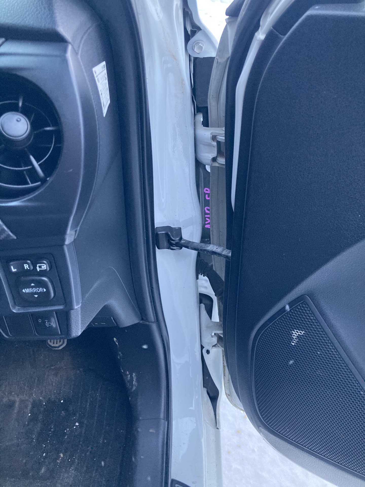 Шумоизоляция, начало )) — Toyota Corolla Fielder (E160), 1,5 л, 2012 ...