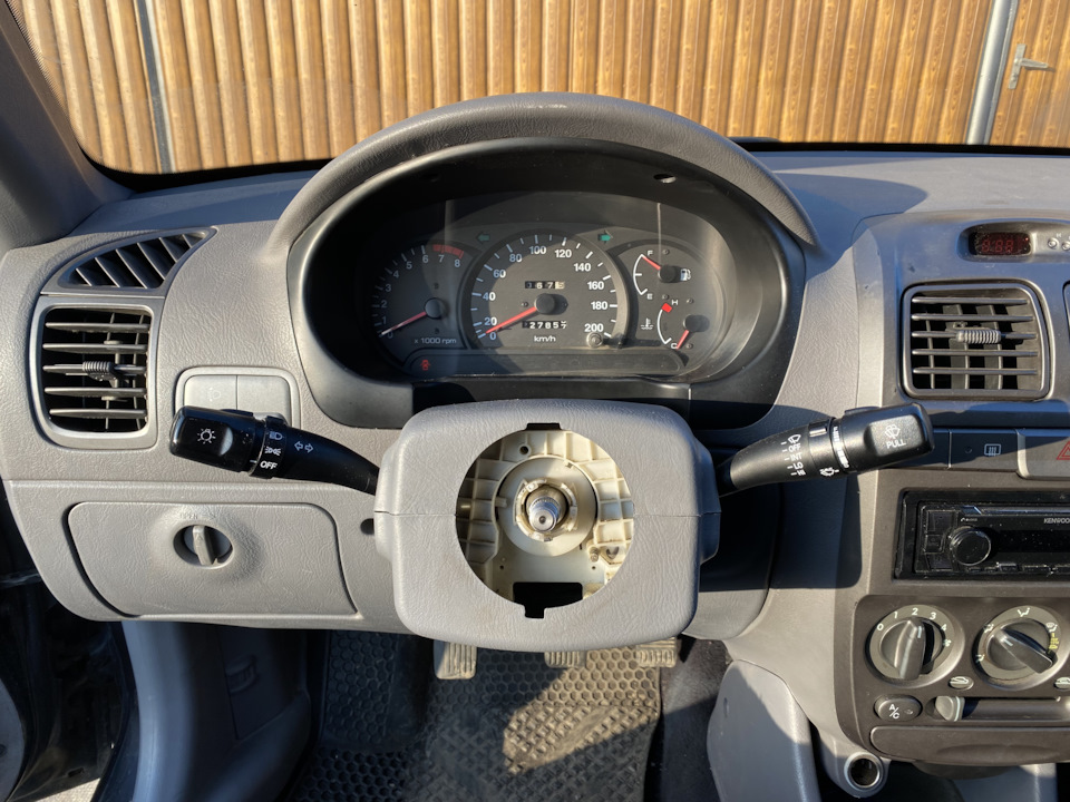 Установка руля от Соляриса в акцент — Hyundai Accent (2G), 1,5 л, 2010 ...