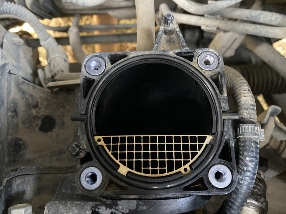 Прокладка дроссельной заслонки — Toyota Camry (XV50), 2,5 л, 2016 года ...