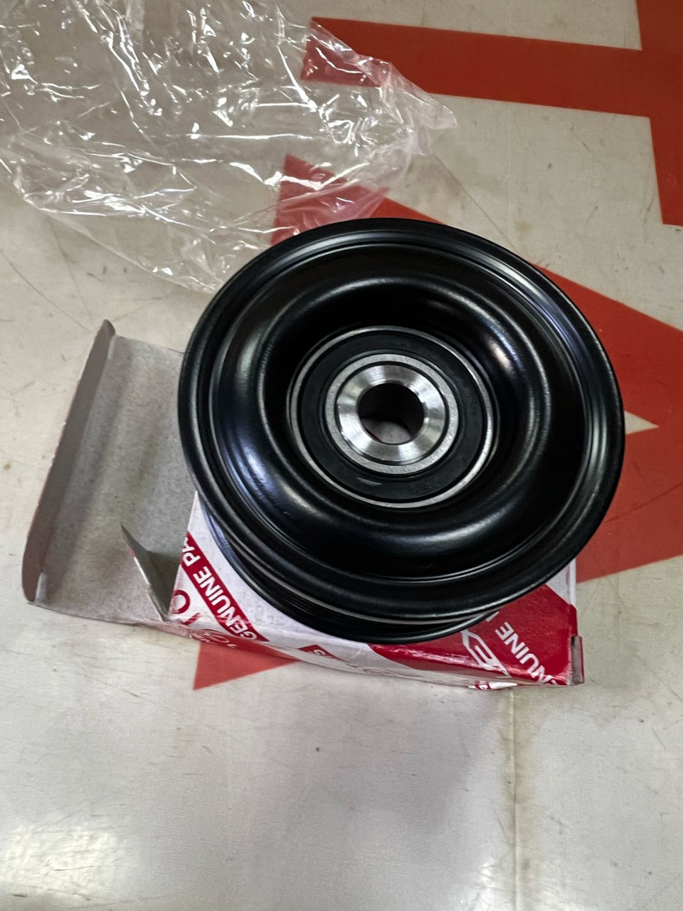 Обводной ролик NSK OEM 16604-50030 — Toyota Crown Majesta (S150), 4 л ...