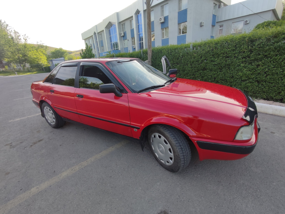 Просто фотки после мойки Скоро на продажу — Audi 80 B4 2 л 1992