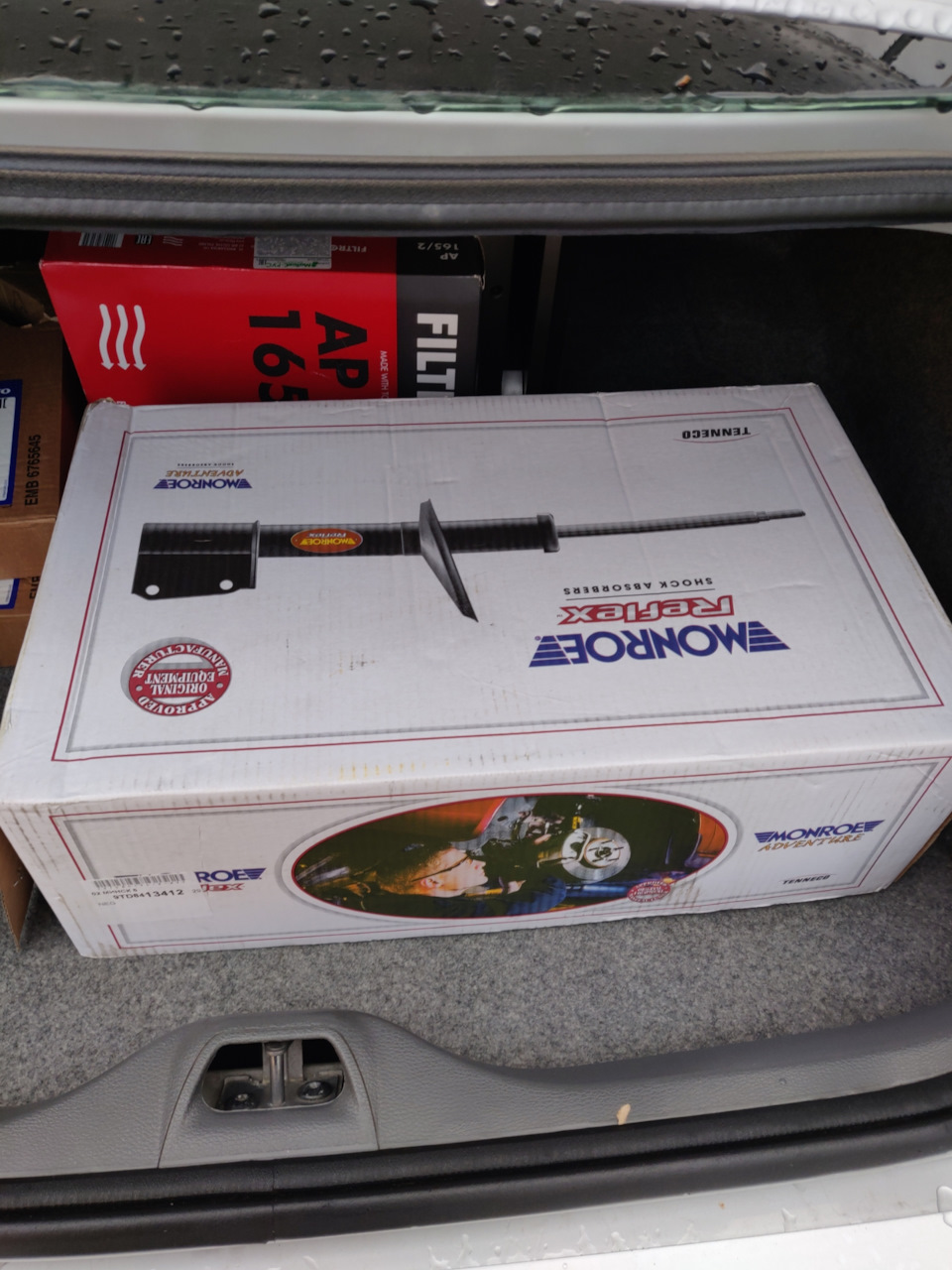 Замена передних амортизаторов FOUR-C и не только. — Volvo S60 (1G), 2,5 ...