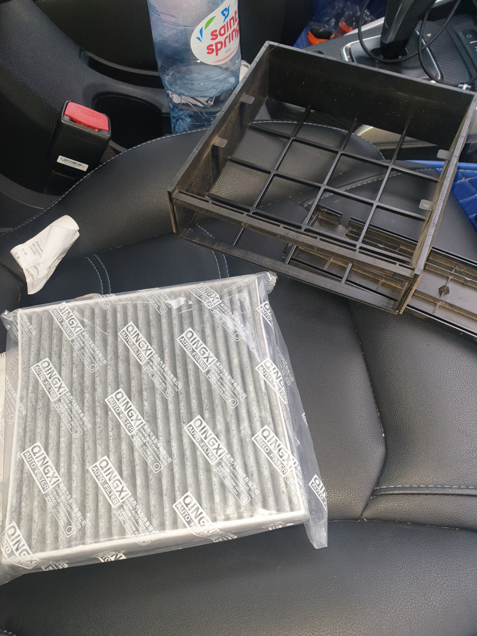 BYD YUAN 360 замена салонного фильтра — BYD Yuan EV360, 2018 года | плановое ТО | DRIVE2