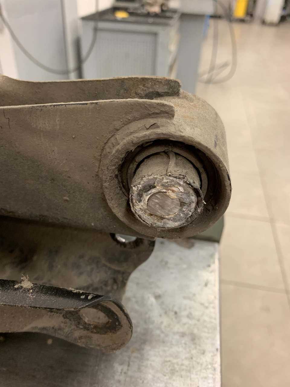 RNS 510 + замена задних рычагов — Volkswagen Jetta V, 1,6 л, 2008 года ...