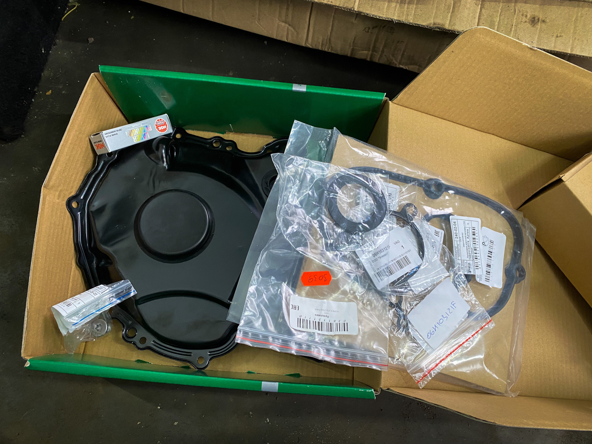 Устранение запотевания клапанной крышки + Т.О. — Volkswagen Passat CC ...