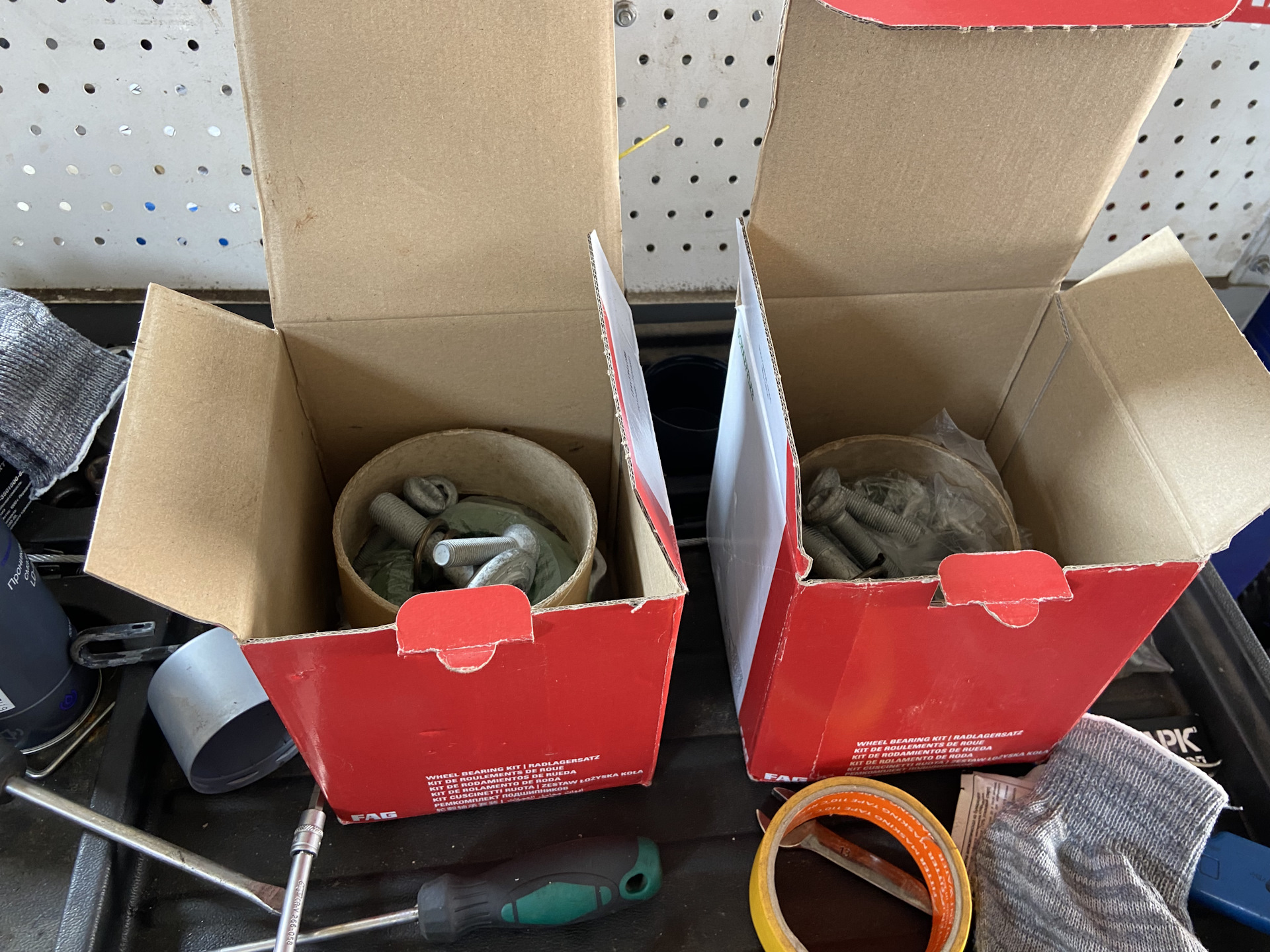 Замена трубки подачи топлива 13538509229 — BMW 5 series (F10), 2 л ...