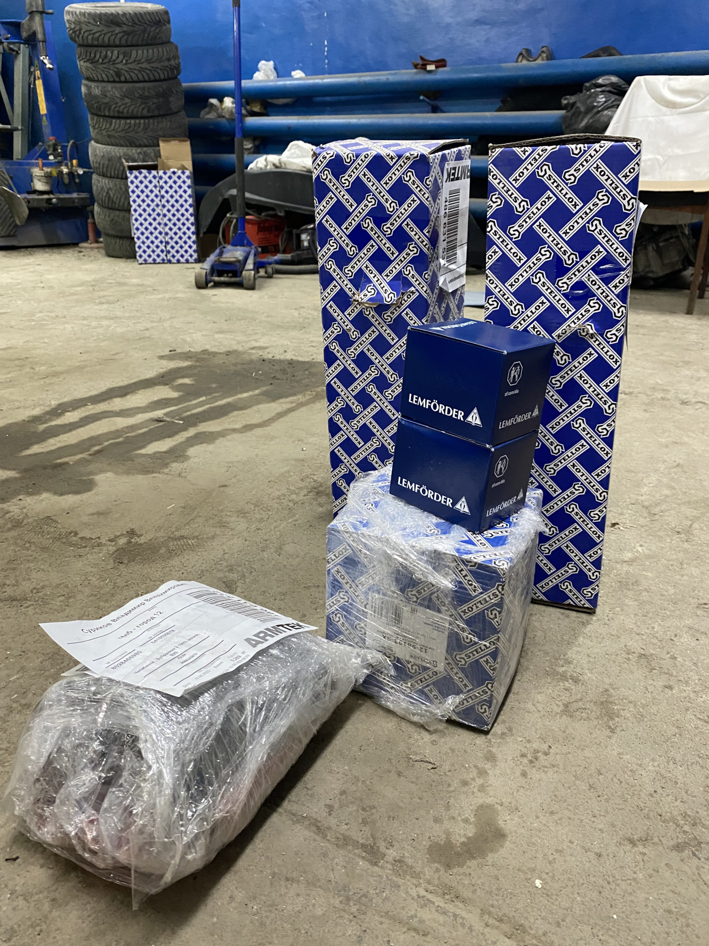 Замена масла и передней подвески — BMW 1 series (F20), 1,6 л, 2013 года ...