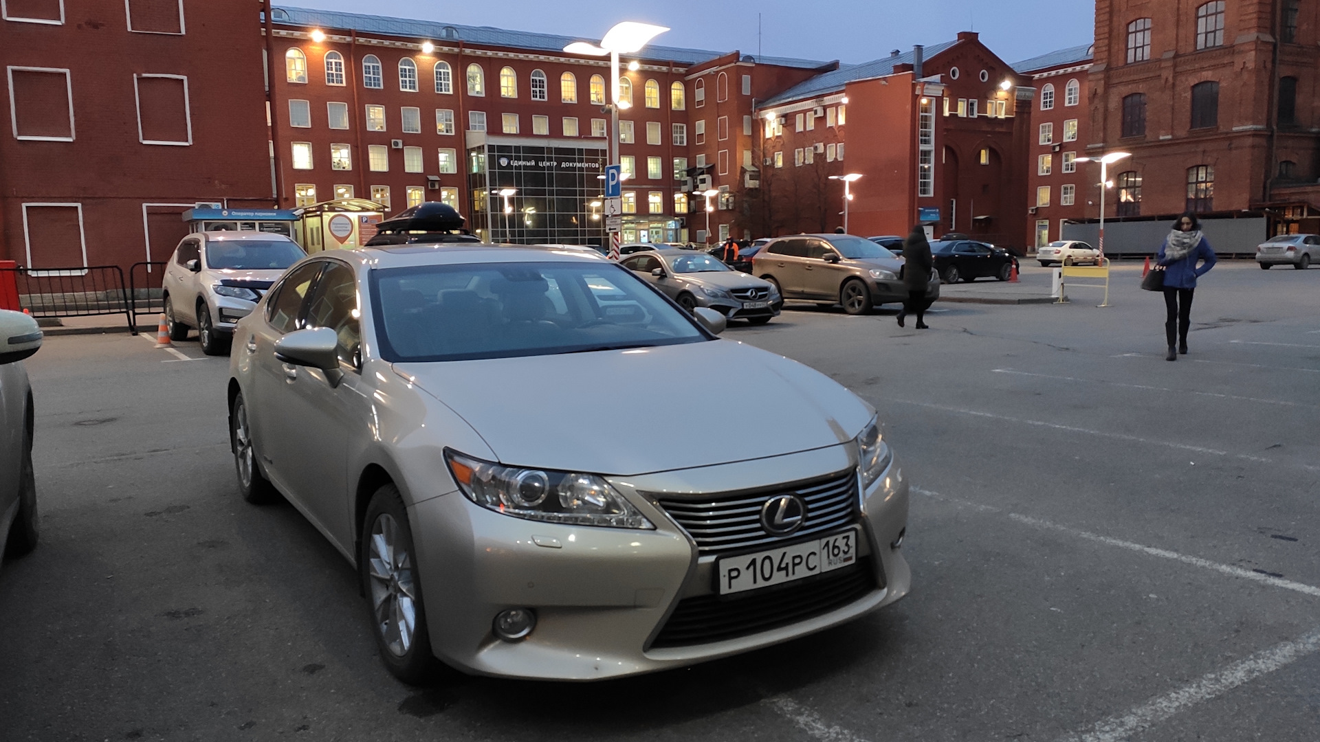 Lexus ES 300h (XV60) 2.5 гибридный 2013 | на DRIVE2