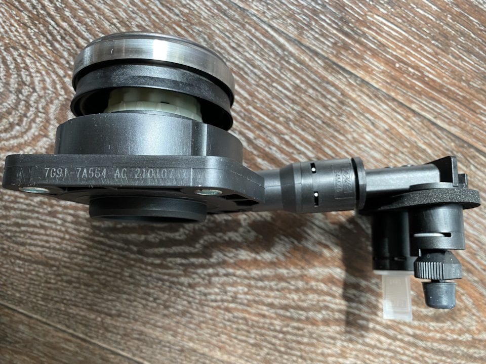 1548409 Подшипник выжимной гидравлический / Focus-II, C-Max, Mondeo-IV ...