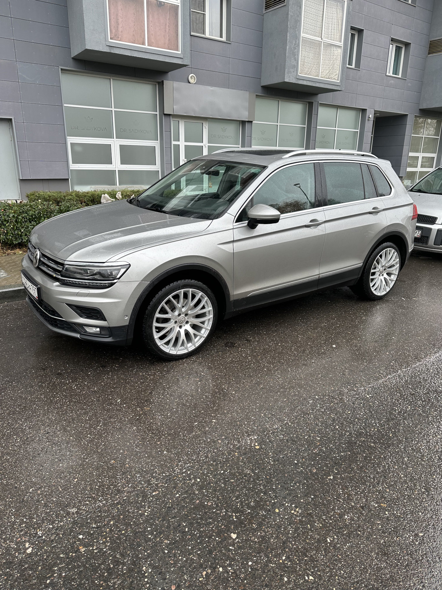 Диски r20! — Volkswagen Tiguan (2G), 2 л, 2017 года | колёсные диски ...
