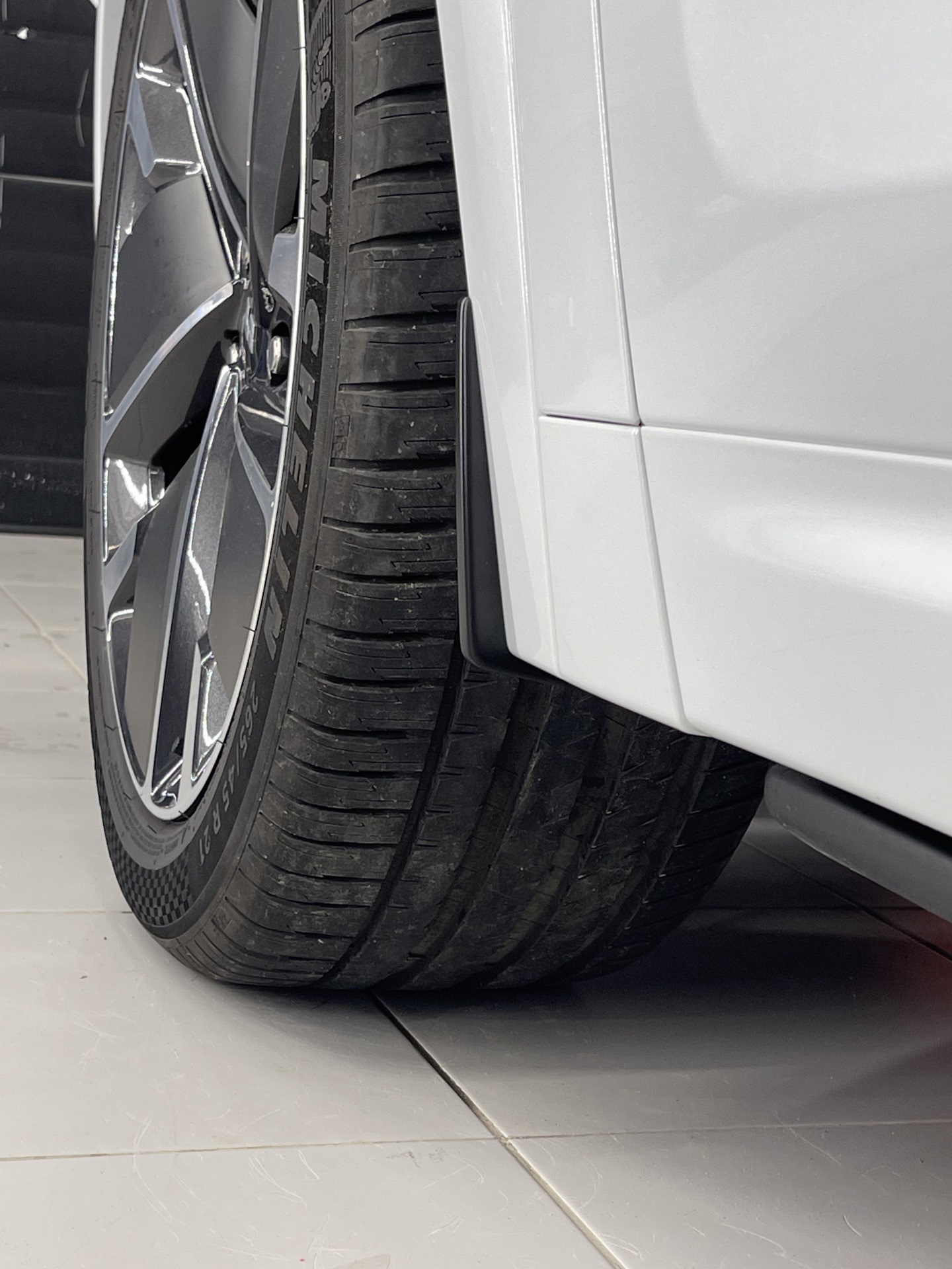 Брызговики-Мини:) — Li Auto Li L9, 1,5 л, 2023 года | аксессуары | DRIVE2