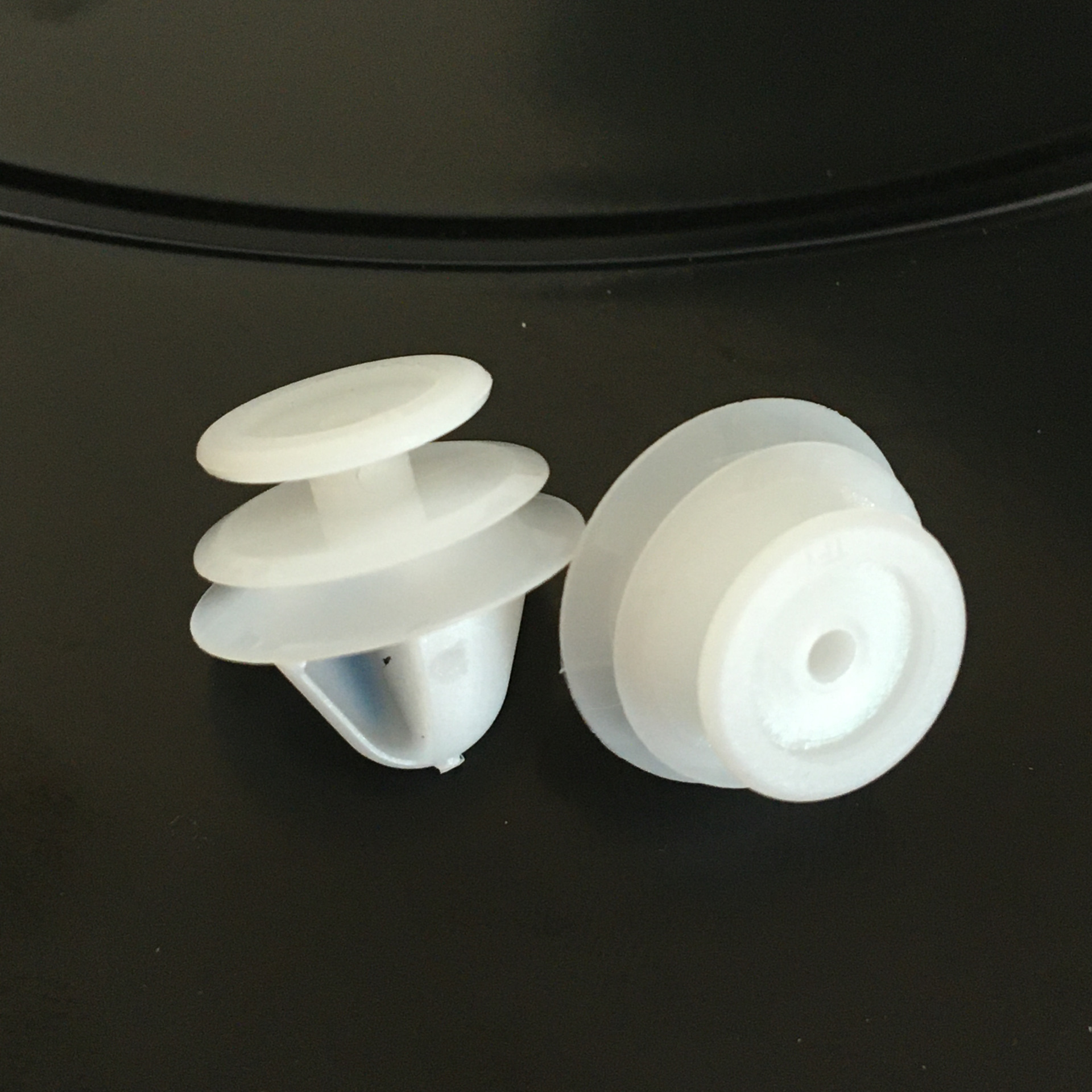 Volvo S40 II. Замена переднего правого крыла… — Volvo S40 (2G), 2,4 л ...