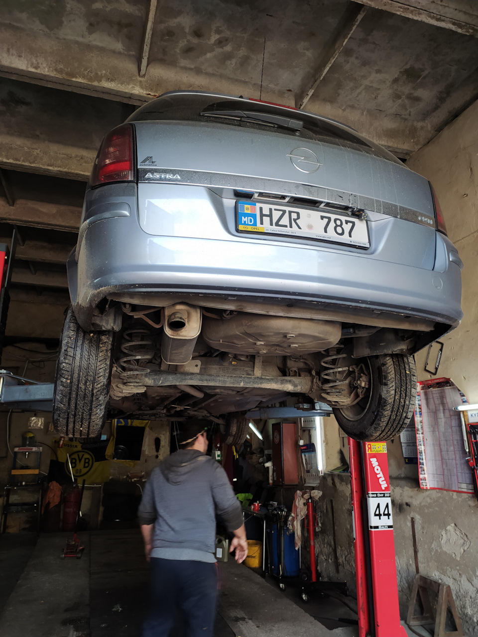 Замена масла и фильтра — Opel Astra H, 1,3 л, 2007 года | расходники ...