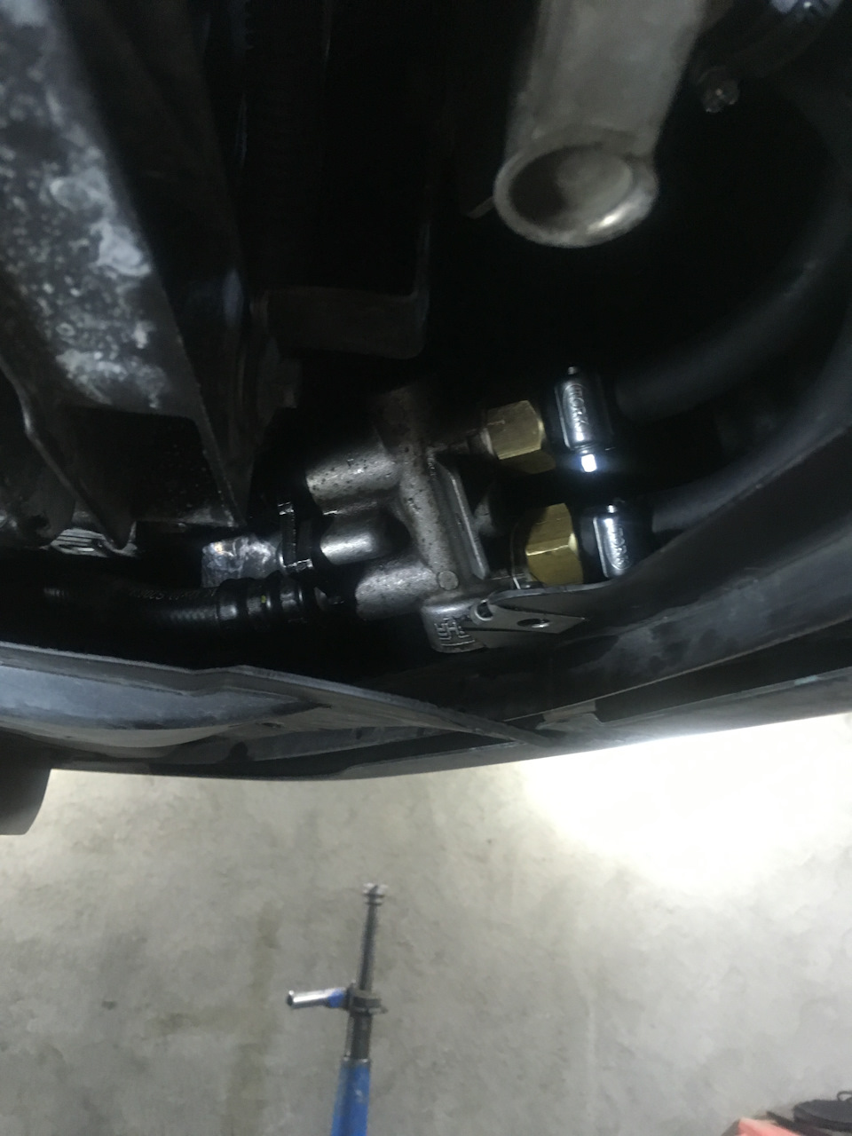 Термостат для радиатора АКПП — Infiniti G37, 3,7 л, 2011 года | своими ...