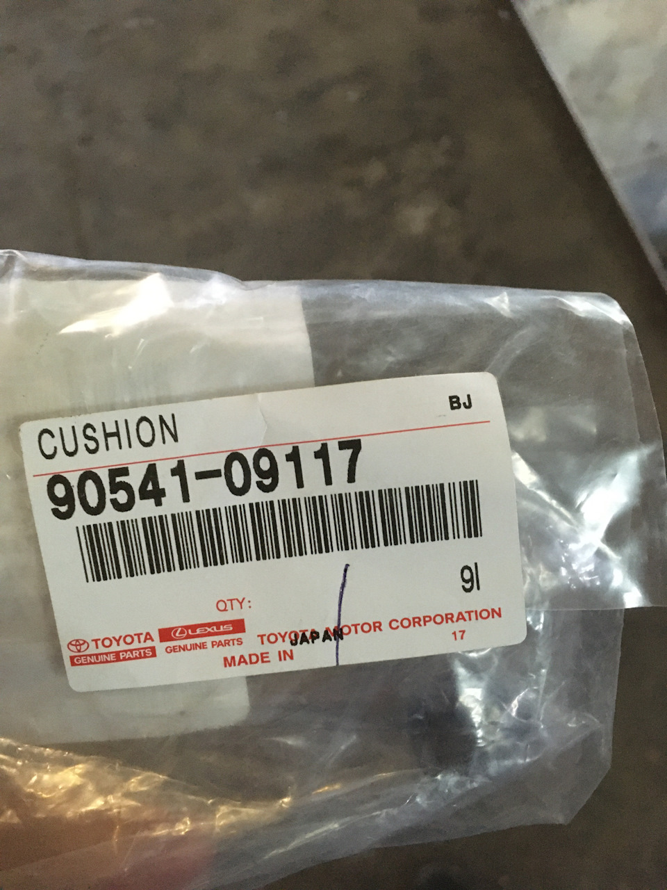 9054109117 ОТБОЙНИК КАПОТА PCS 10. TOYOTA LEXUS | Запчасти на DRIVE2